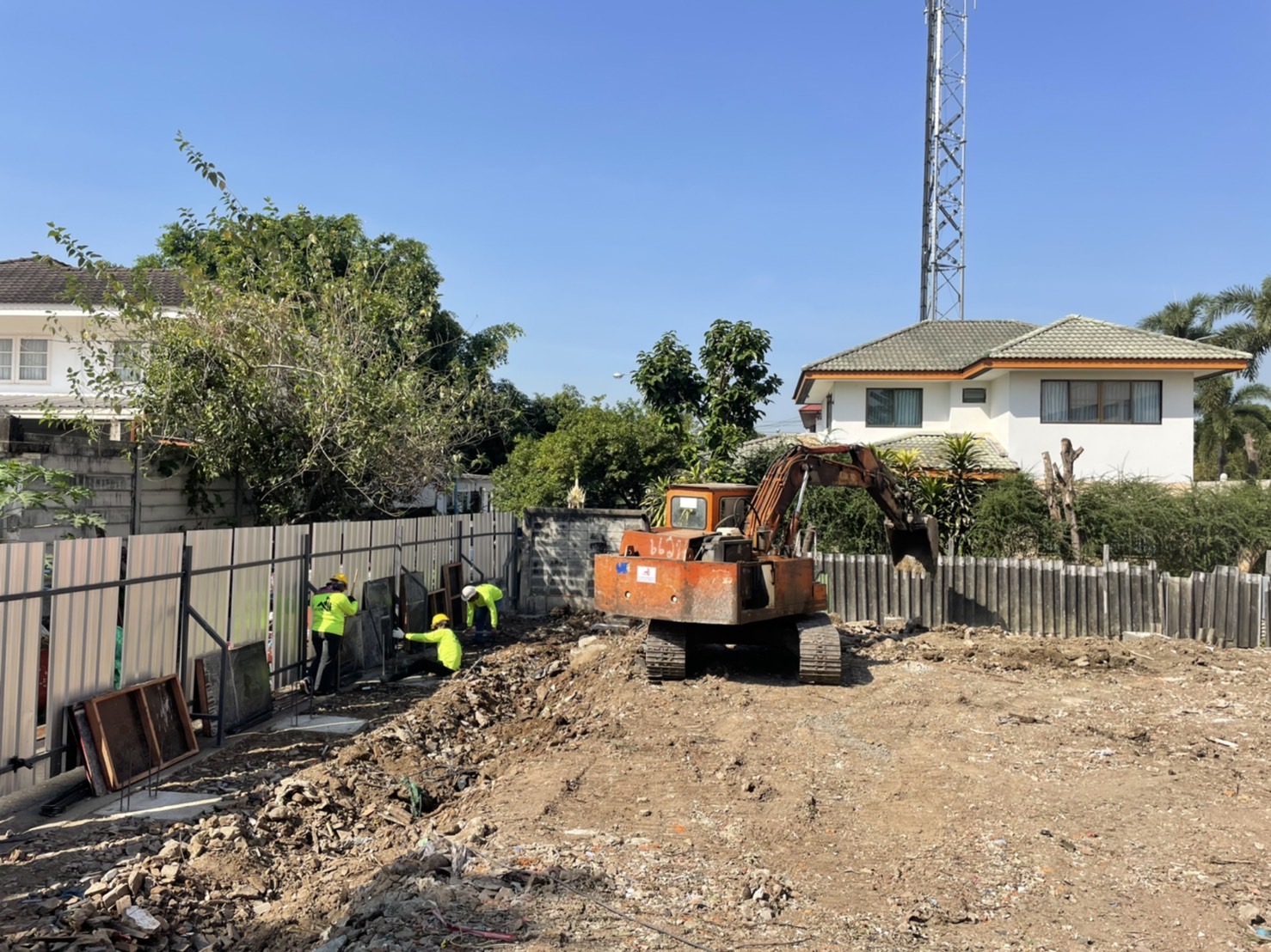 ก่อสร้างลานจอดรถ โฮมโปรสาขาเอกมัย-รามอินทรา, กรุงเทพ | GOAL ...